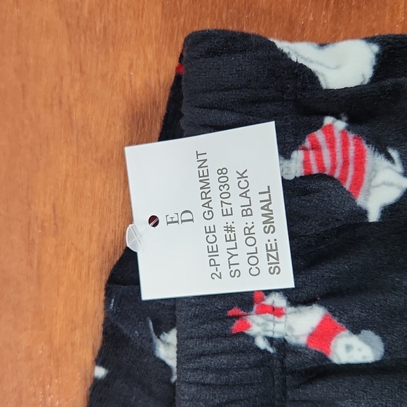 Ellen Degeneres | Intimates & Sleepwear | Ellen Degeneres Holiday 2 ...